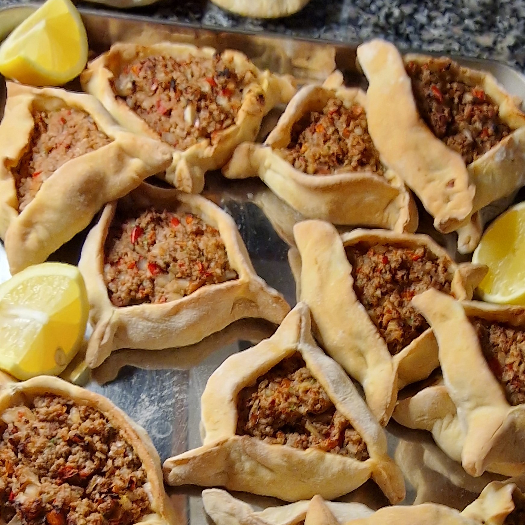 Empanadas Arabes / Fatay / Sfiha » Ampajua